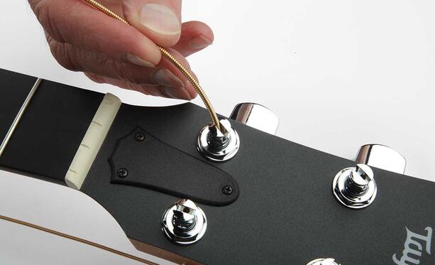 Changing Strings on a GS Mini Bass – Taylor Guitars