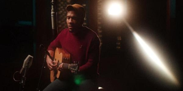 Juke Ross | Taylor Guitars